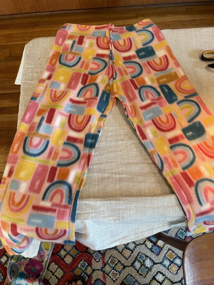 Sewing instructions for kid's cozy fleece pants! - Tales of a Mountain Mama